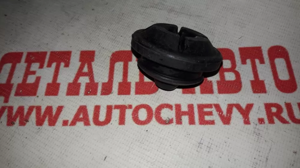 Опора радиатора нижняя Авео (GM: 96536643) в Екатеринбурге - Деталь авто